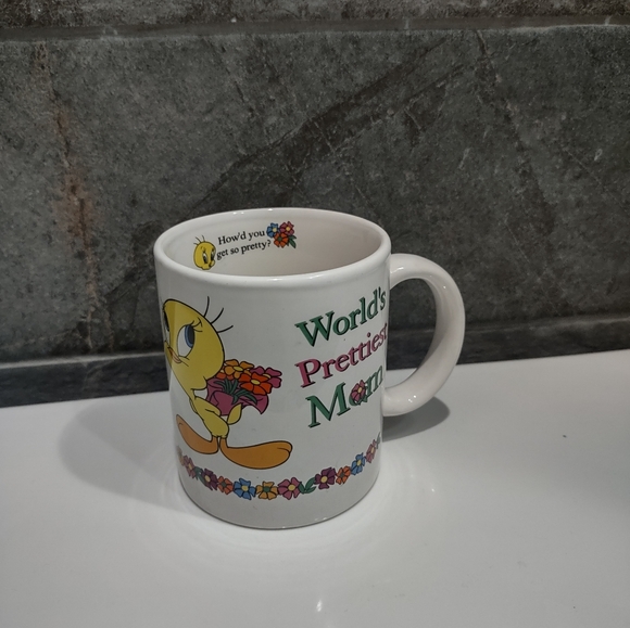 School Designs | Dining | Vintage Looney Tunes Tweety Bird Worlds ...